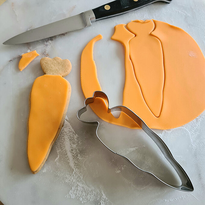 How to Make Easter Biscuits | Hobbycraft