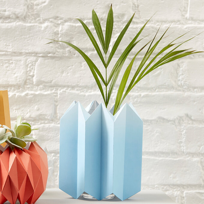 How to Make Origami Vase Sleeves | Hobbycraft