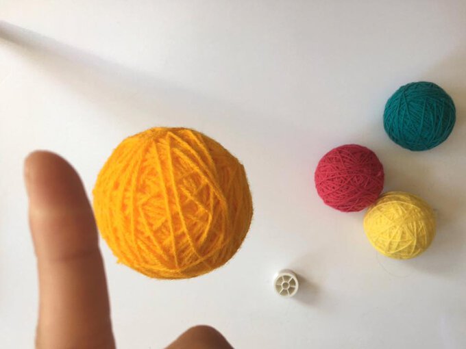 How to Make Yarn Ball Baubles | Hobbycraft