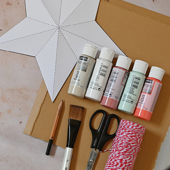 How to Create a Sustainable Christmas Tree Topper | Hobbycraft