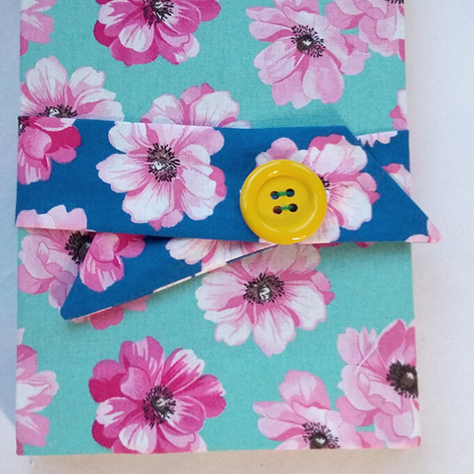 How to Sew a Fat Quarter Notebook Cover | Hobbycraft