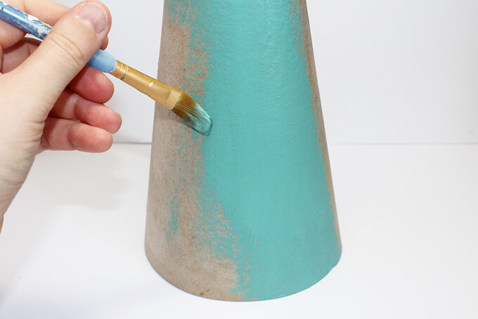 How to Make a Christmas Tree Cone | Hobbycraft