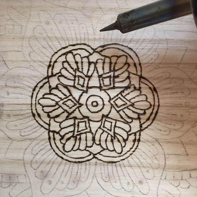 how to draw mandala on wood