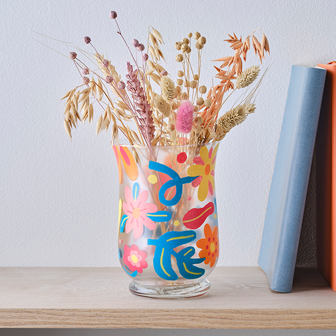 how to draw and paint a glass vase