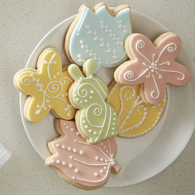 How to Make Easter Iced Biscuits | Hobbycraft