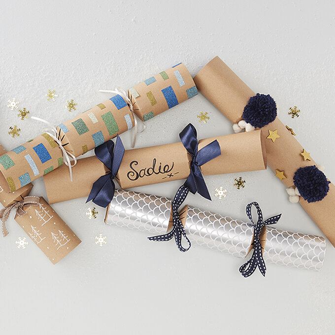 How to Make a Set of Modern Crackers | Hobbycraft