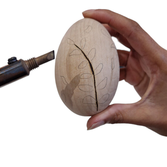 How to Make Pyrography Easter Eggs | Hobbycraft