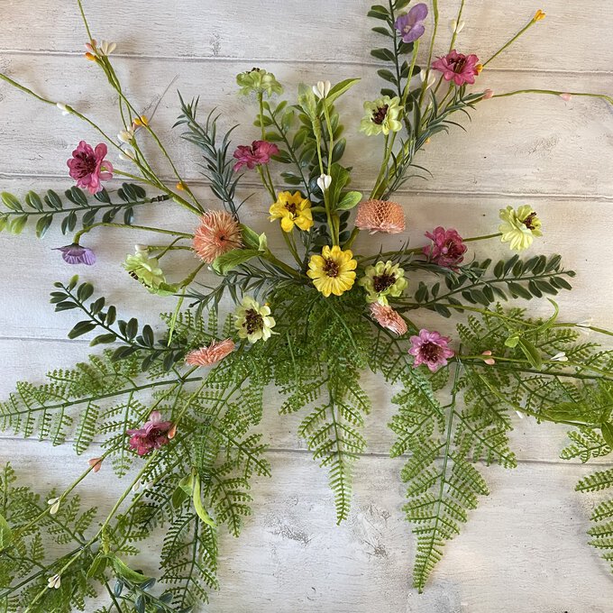 How to Make a Spring Foliage Garland | Hobbycraft
