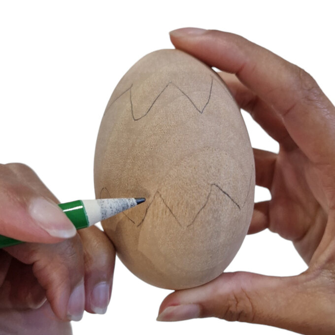 How to Make Pyrography Easter Eggs | Hobbycraft