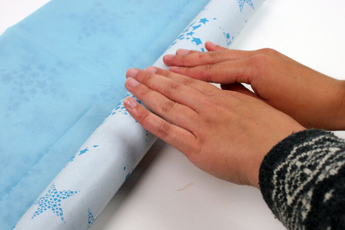 How to Make Christmas Crackers | Hobbycraft