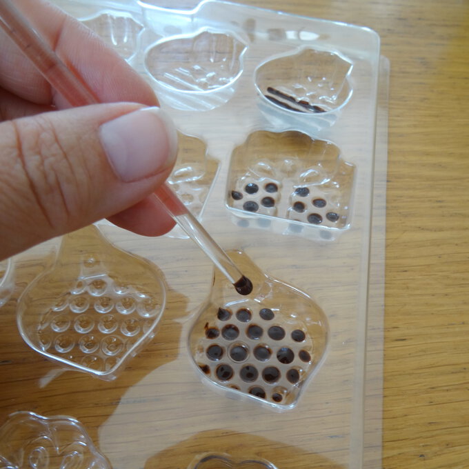 How to Make Christmas Chocolates | Hobbycraft