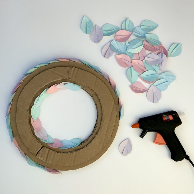 How to Make a Spring Paper Wreath | Hobbycraft