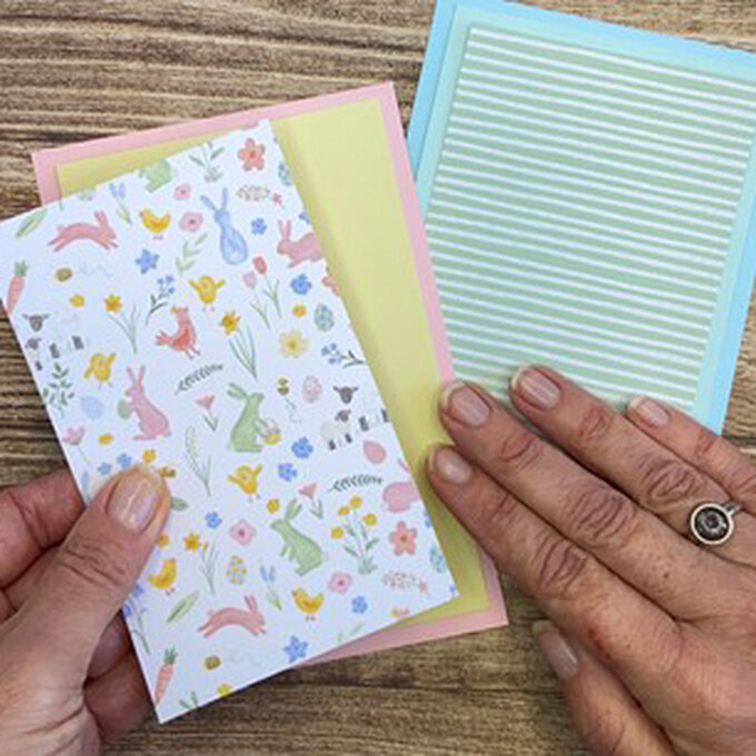 How to Make a Spring Mini Book | Hobbycraft