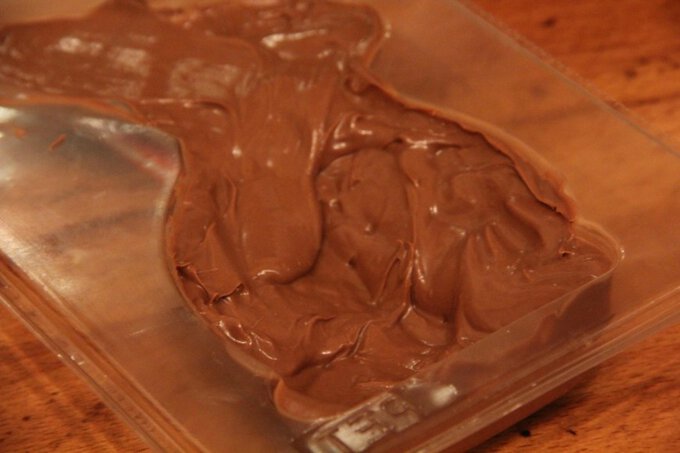 How to Make a Chocolate Easter Bunny | Hobbycraft