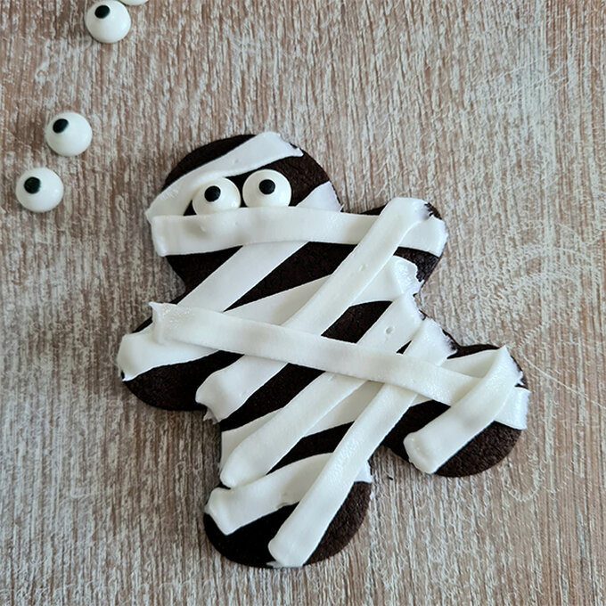 How to Make Gingerbread Mummies | Hobbycraft