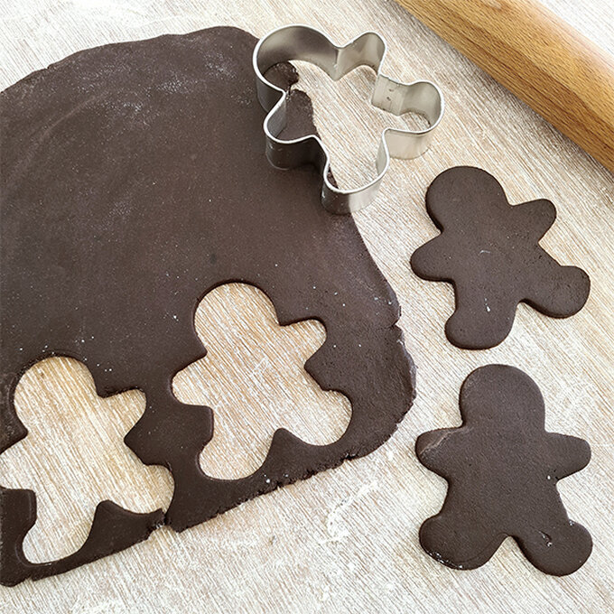 How to Make Gingerbread Mummies | Hobbycraft