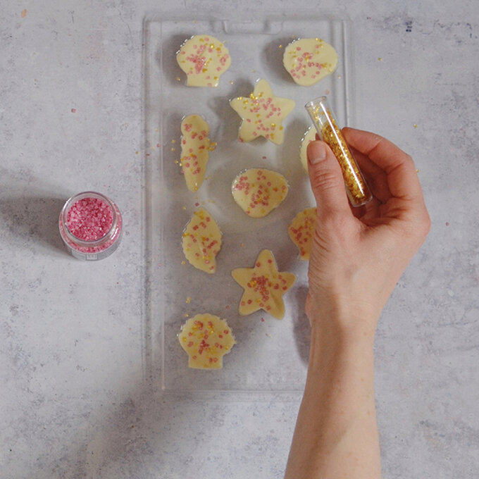 How to Make Shell Chocolates | Hobbycraft