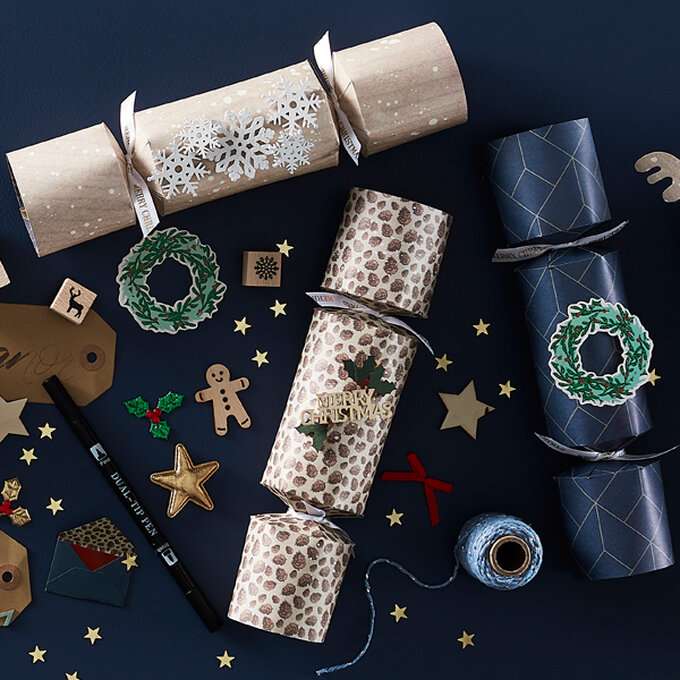 How to Make Four Christmas Crackers | Hobbycraft