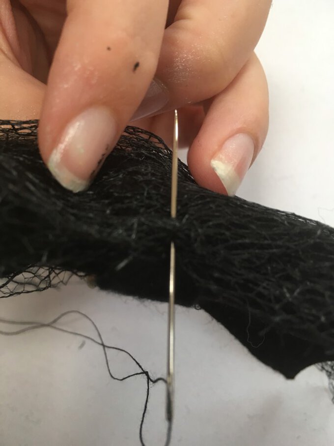 How to Make a Halloween Eye Mask | Hobbycraft