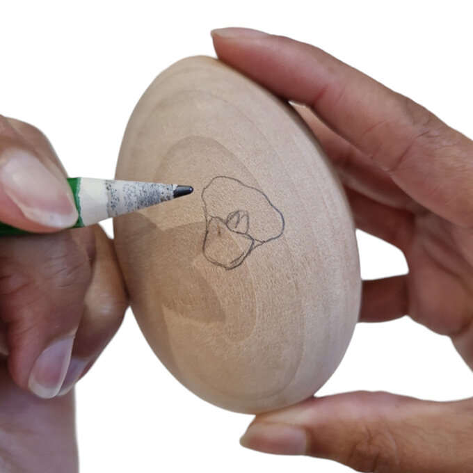 How to Make Pyrography Easter Eggs | Hobbycraft