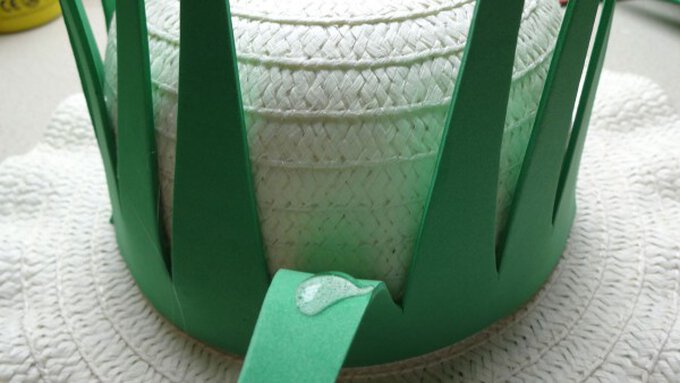 How to Make a Spectacular Easter Bonnet | Hobbycraft