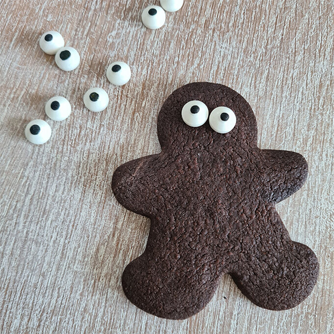 How to Make Gingerbread Mummies | Hobbycraft