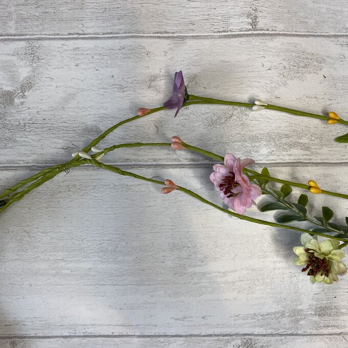 How to Make a Spring Foliage Garland | Hobbycraft