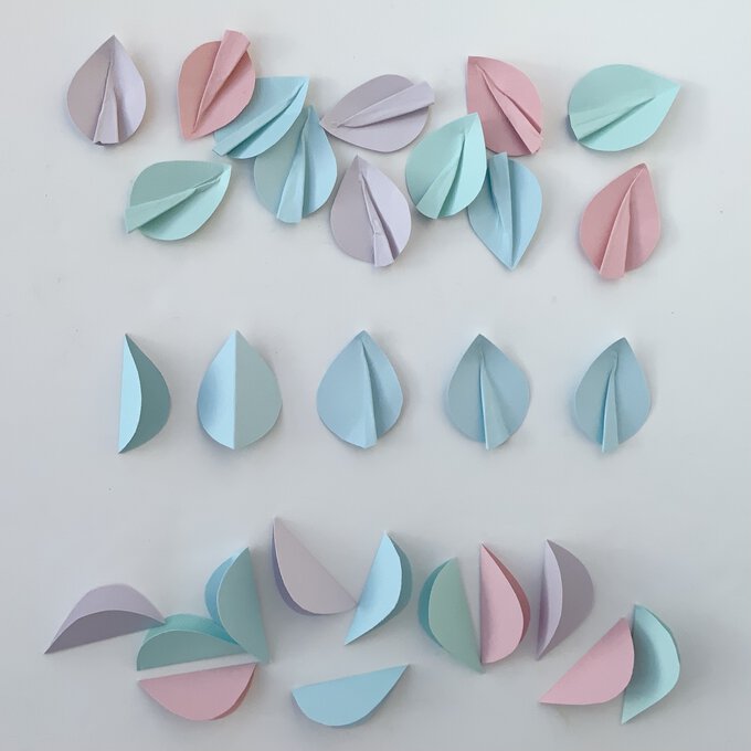 How to Make a Spring Paper Wreath | Hobbycraft