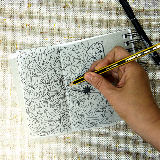 How to Create a Vibrant Repeat Pattern with POSCA | Hobbycraft