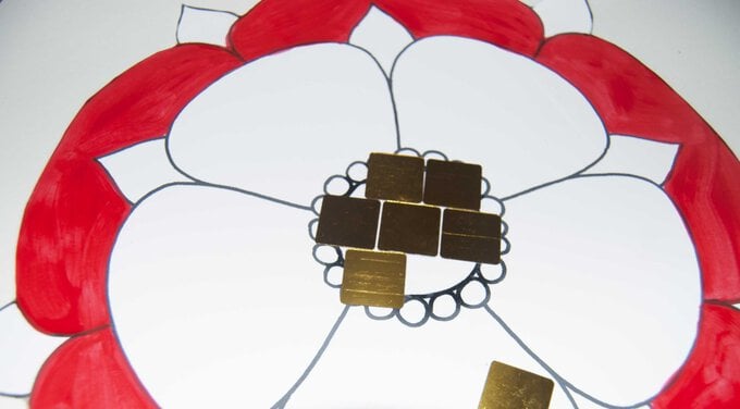 How to Make Tudor Rose Paper Art | Hobbycraft