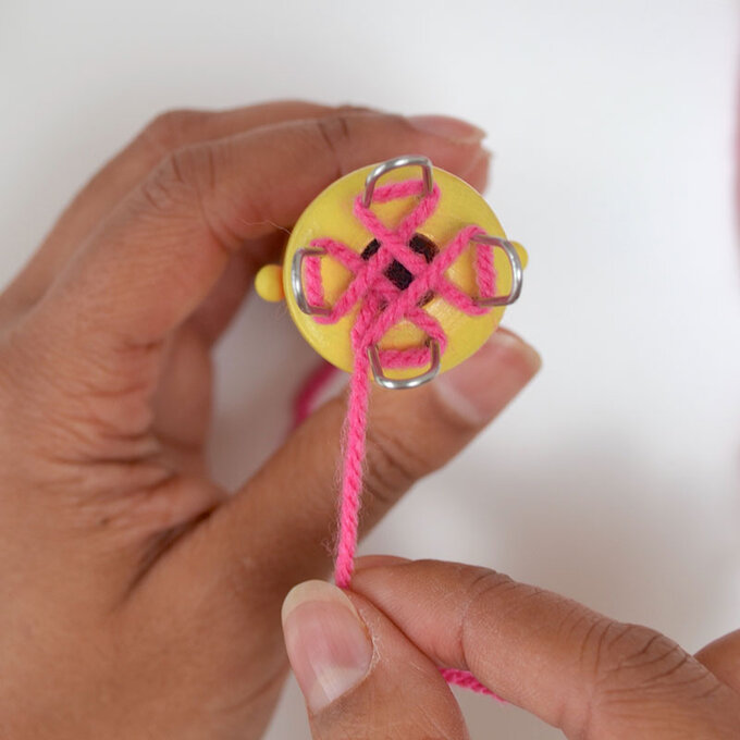 How to Make French Dolly Knitted Flowers | Hobbycraft