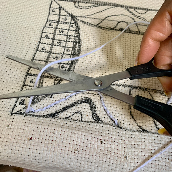 How to Make a Punch Needle Mirror | Hobbycraft