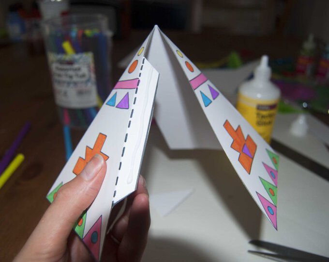 How to Make a Papercraft Tee Pee | Hobbycraft