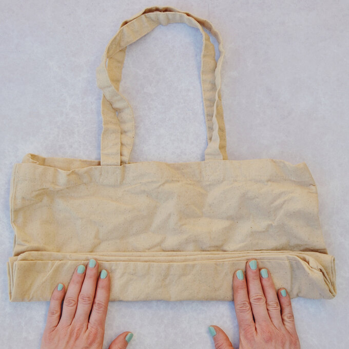 How to Tie Dye a Summer Bag | Hobbycraft