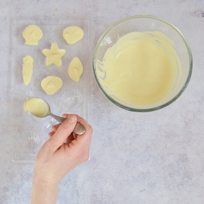 How to Make Shell Chocolates | Hobbycraft