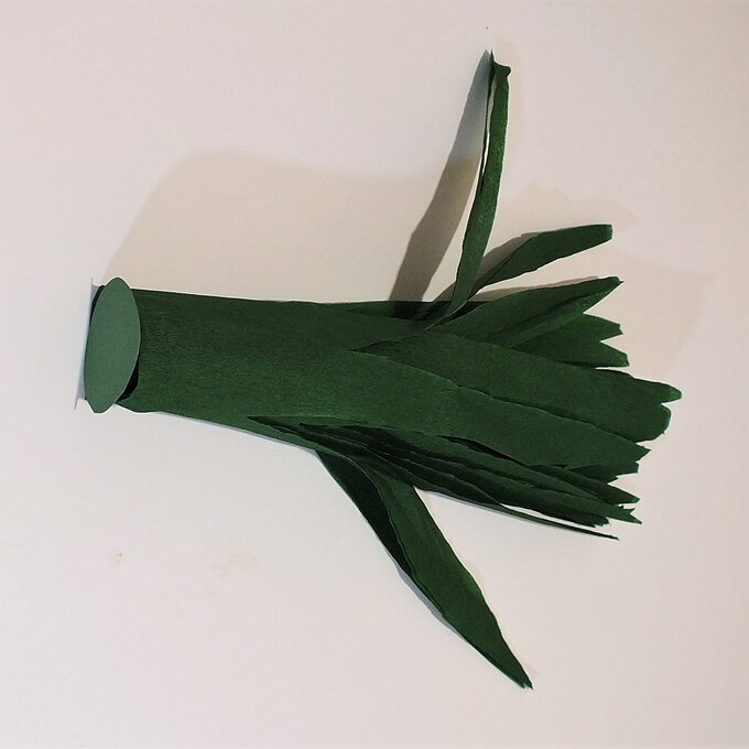 How to Make an Easter Carrot Piñata | Hobbycraft