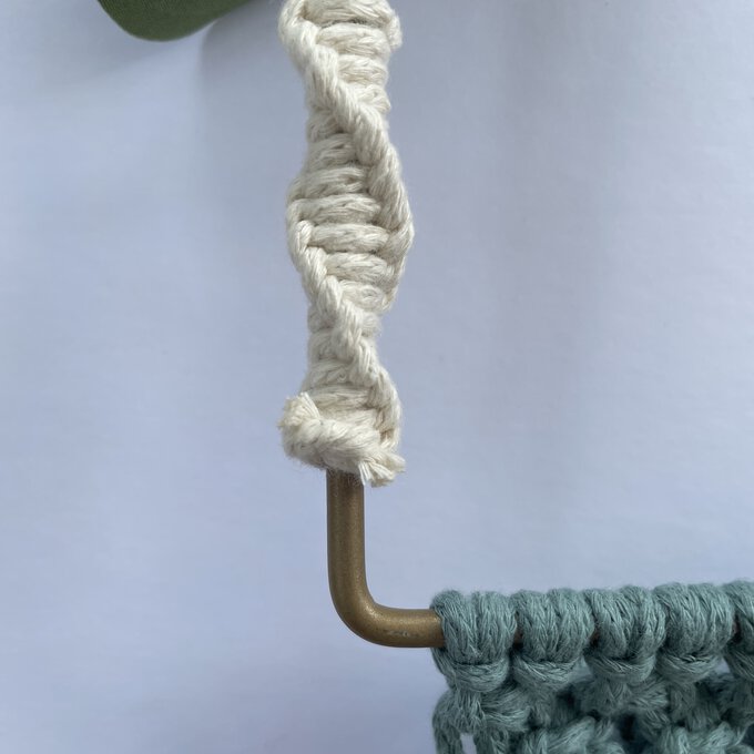 How to Make a Trio of Macramé Wreaths | Hobbycraft