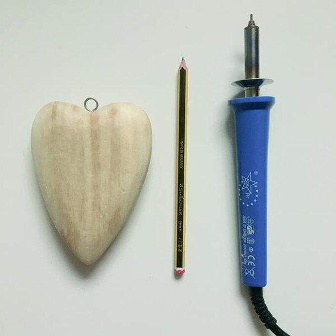 How to Make a Pyrography Heart Decoration | Hobbycraft