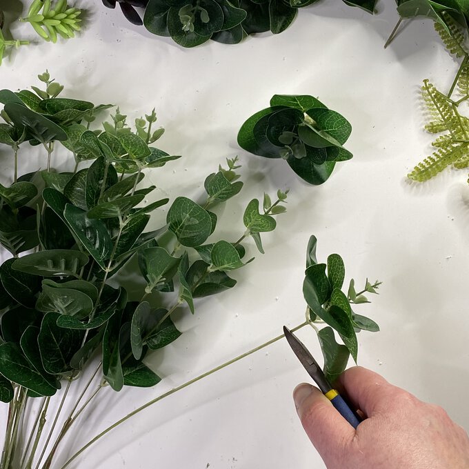 How to Make Floral Fillable Letters | Hobbycraft