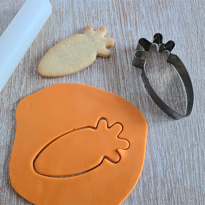 How to Make Easter Biscuits | Hobbycraft