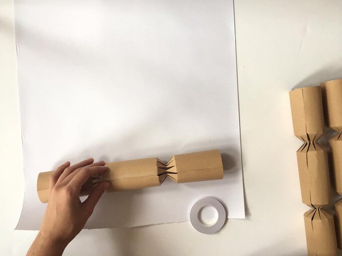 How to Make Bright Christmas Crackers | Hobbycraft