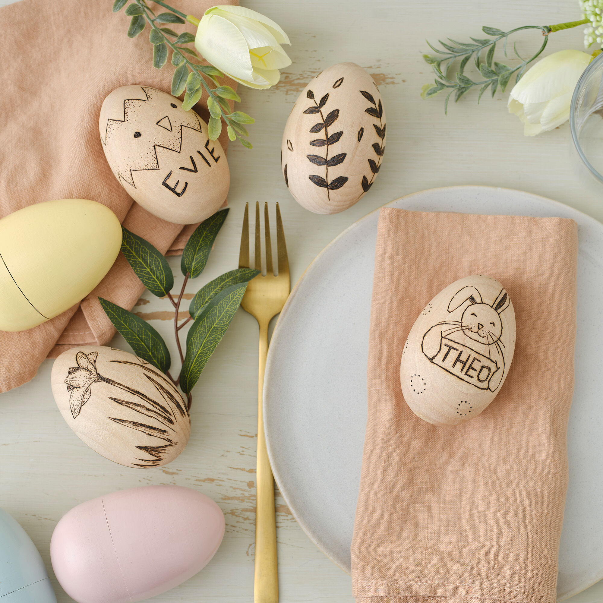 How to Make Pyrography Easter Eggs | Hobbycraft