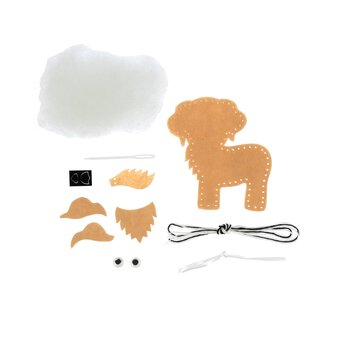 Golden Retriever Felt Sewing Kit | Hobbycraft