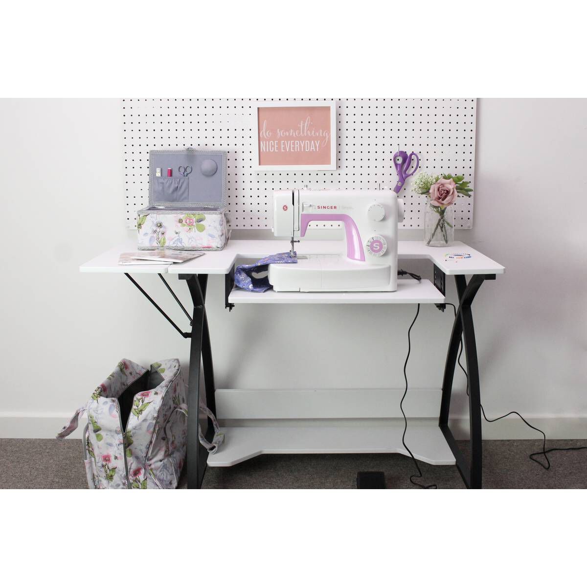 Singer Simple 3223 Sewing Machine | Hobbycraft