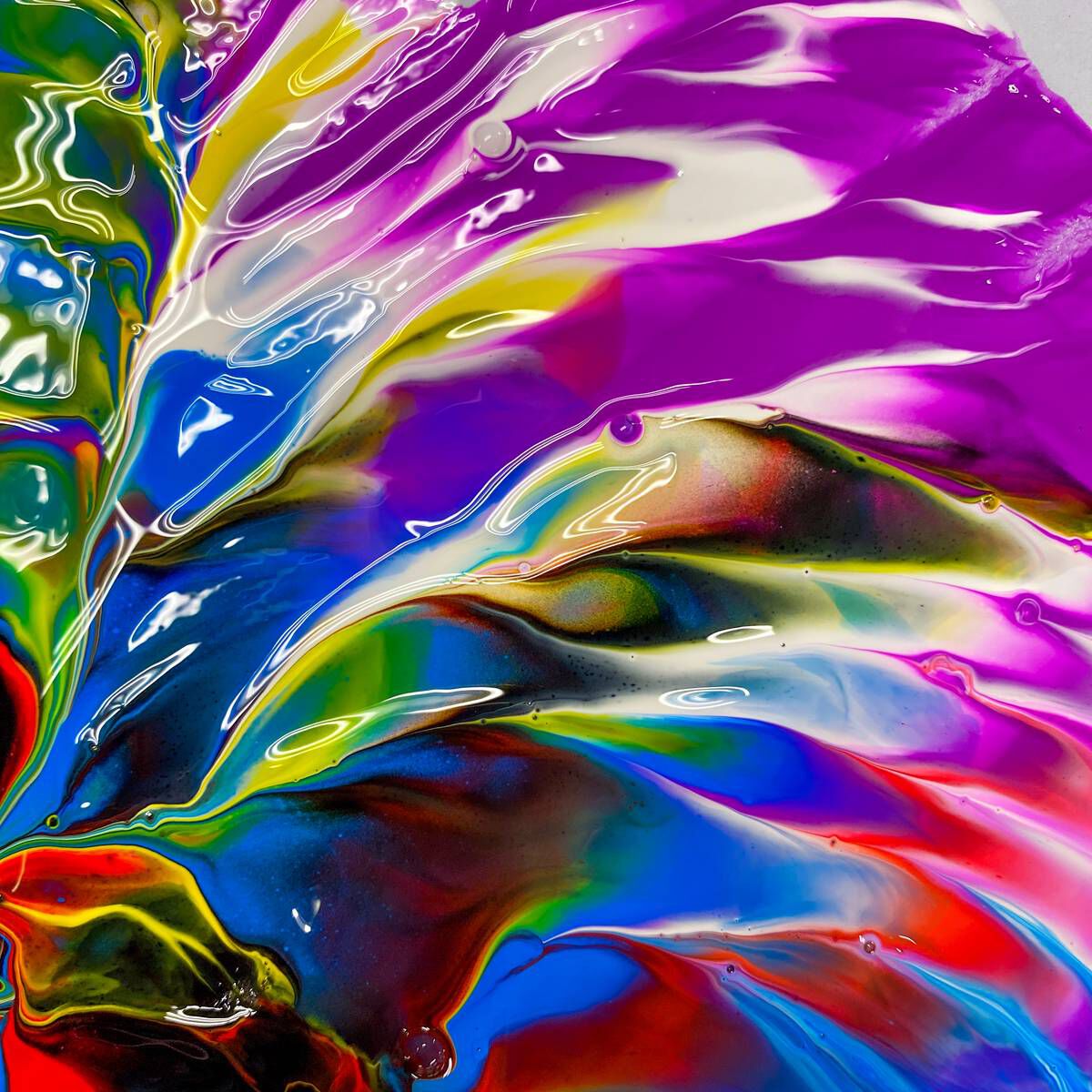 Rainbow Pouring Paints 118ml 6 Pack | Hobbycraft