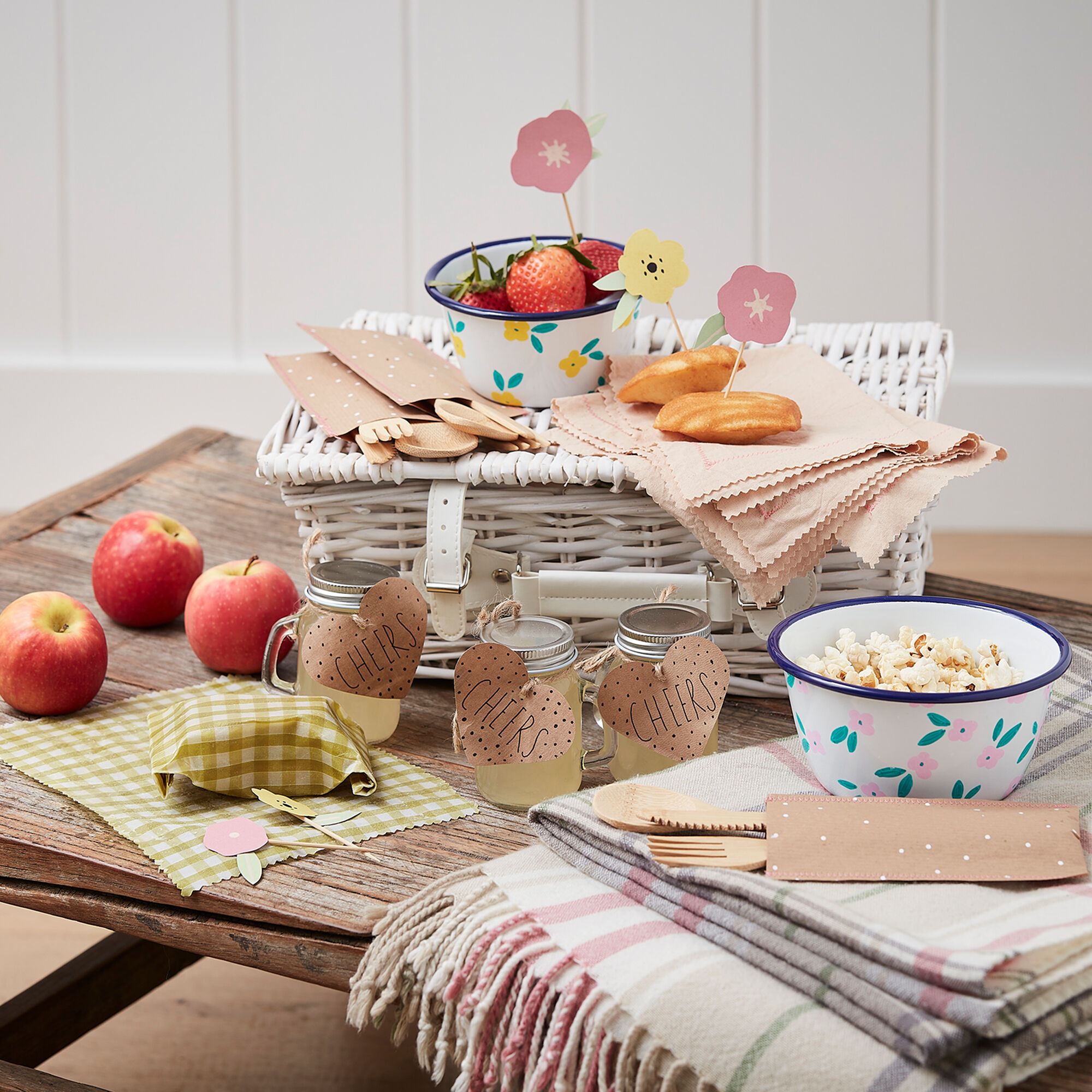 How to Make A Sustainable Picnic Set | Hobbycraft