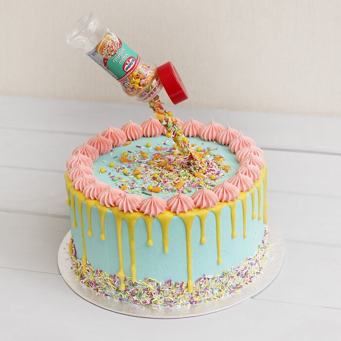 How to Make a Gravity Cake | Hobbycraft