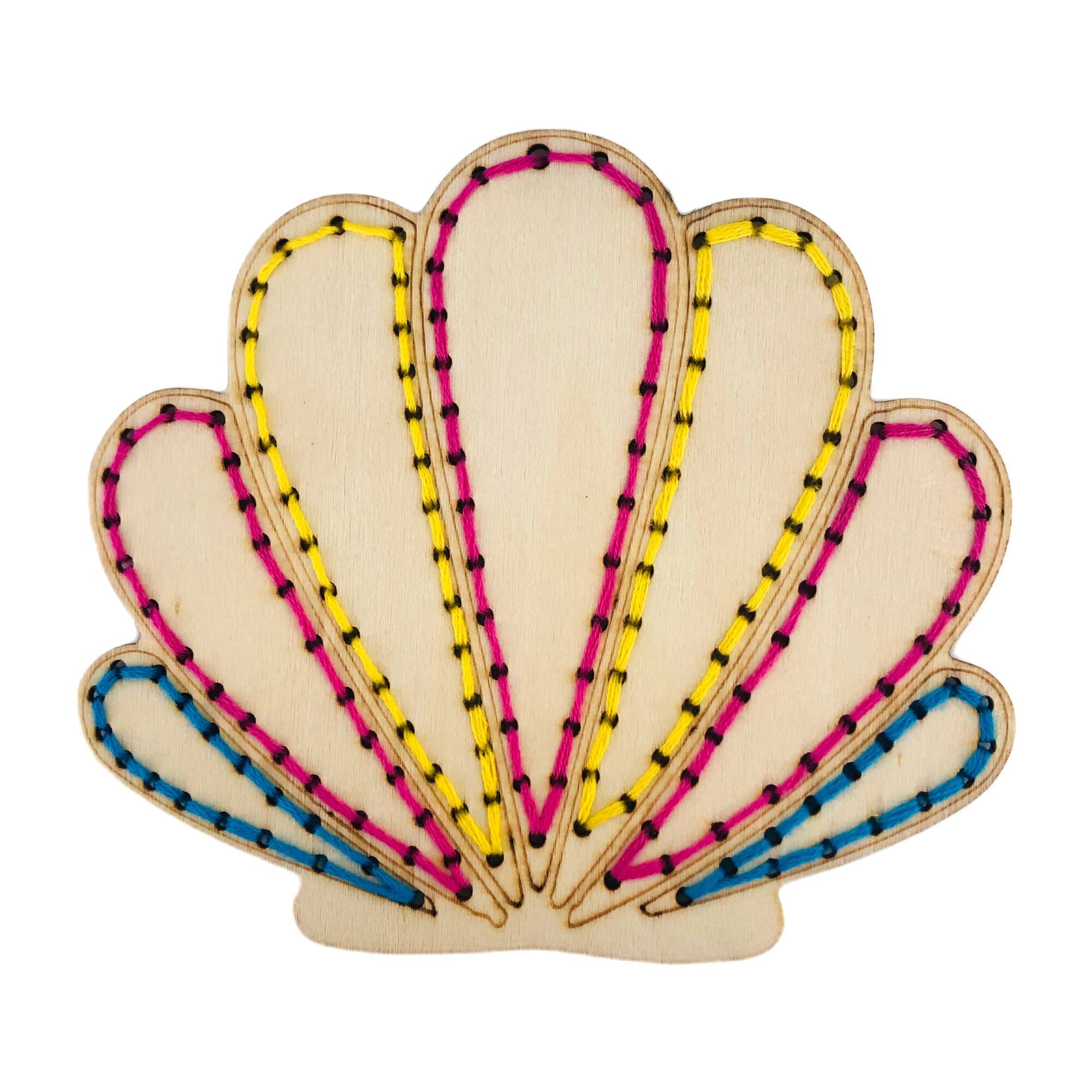 Scallop Wooden Threading Kit | Hobbycraft