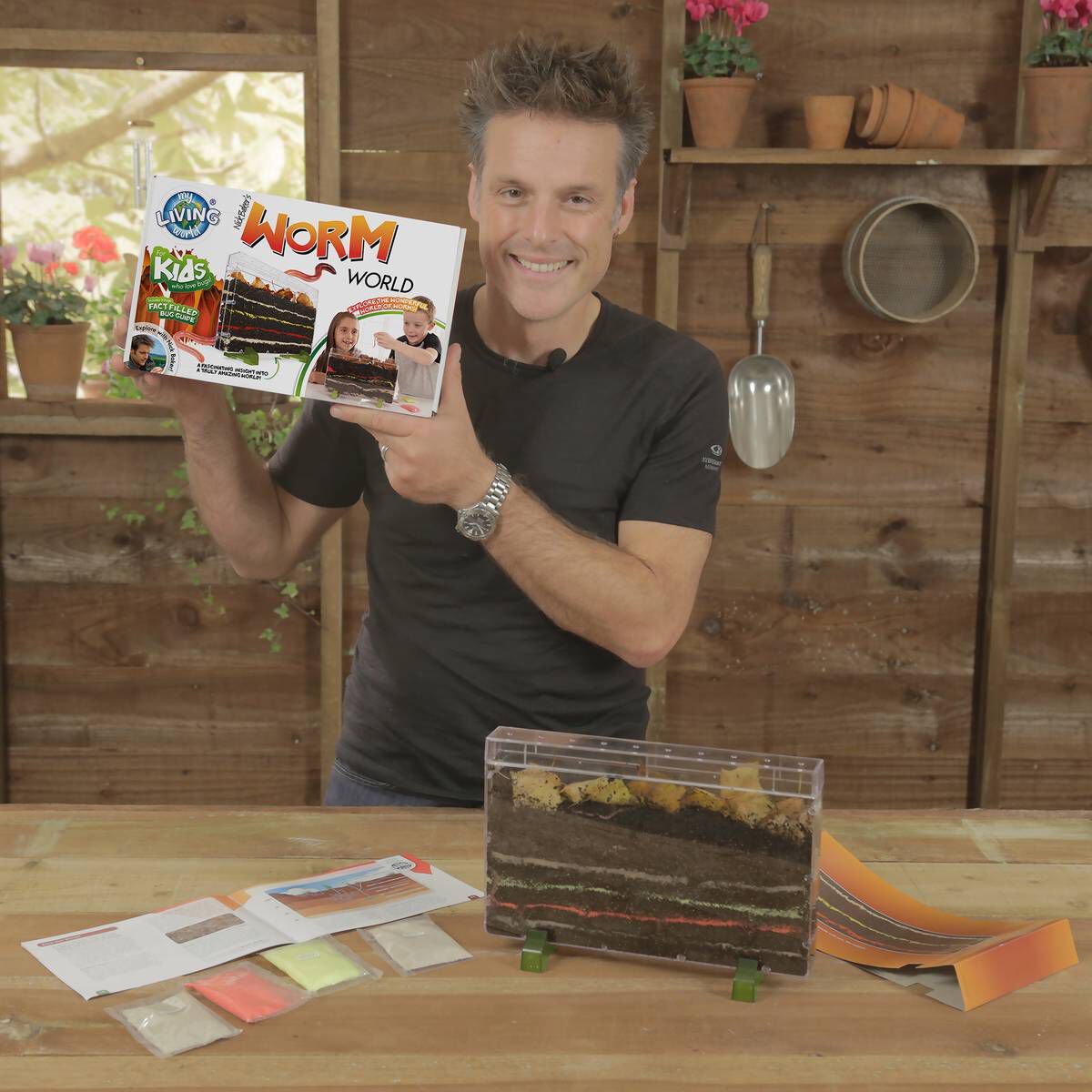 My Living World Worm World Kit | Hobbycraft