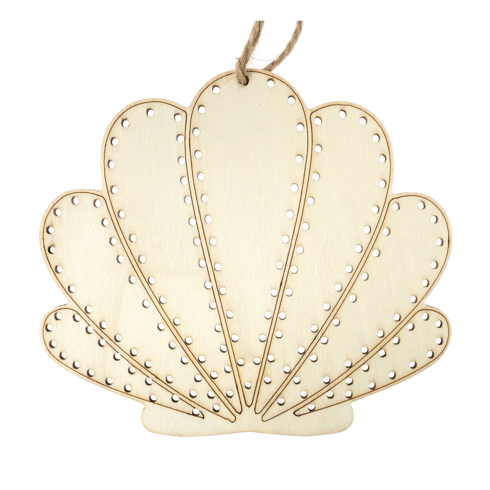 Scallop Wooden Threading Kit | Hobbycraft